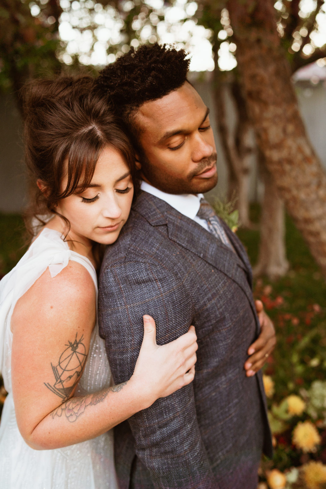 How To Elope: The Essential Guide to Eloping for You and Your Partner ...